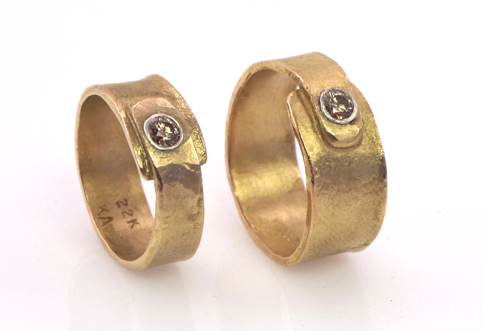 overlap gold rings | Ataumbi Metals